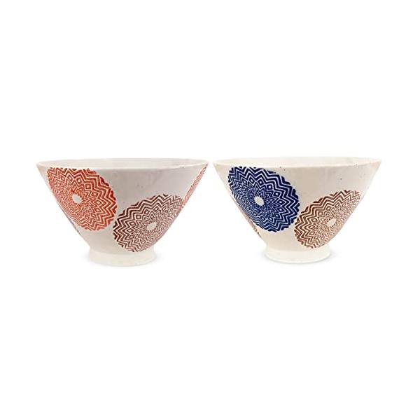 材質：陶器 食器洗い機使用可能、食器乾燥機使用可能 、電子レンジ使用可能サイズ 約 ：径11.5x高さ6.8cm 重量 約 ：150ｇ容量 約 ：270cc 満水時 神秘的でとっても素敵なエスニック文様。形もシンプルで程よい大きさのごはん茶...