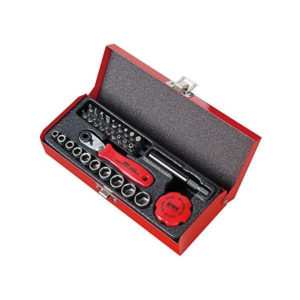 ギア枚数52枚の細かいギアでスムーズなラチェット機構狭い箇所に便利な薄型ヘッド20mmのオフセットドライバータイプ様々な作業に対応する28サイズのビットセット狭い箇所で便利なスタービー差替ハンドル付正転・逆転の切替可能(固定はできません)ハ...