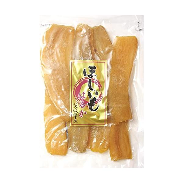 茨城県産の紅はるかを使用  関商店の平干し芋です。 蜜芋と呼ばれるほど上品な甘さを持ち、市場に出回るサツマイモよりもはるかに優れていることから、「紅はるか」という名前が付けられました。 糖分がたっぷり入って甘みが強く、柔らかい食感なので干し...