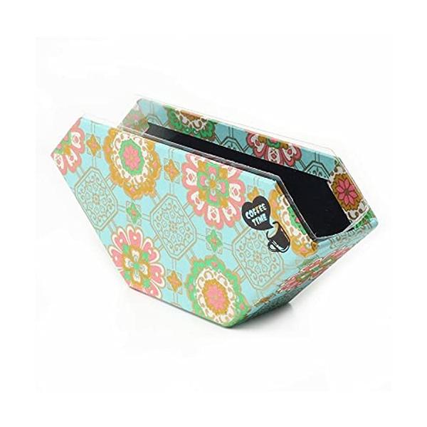 コーヒーのある暮らしが楽しくなる華やかな友禅紙のホルダーマグネット付きなので冷蔵庫などにつけておけばサッとコーヒーペーパーを取り出せます。立てておくこともできます 。扇形も円錐形も入れられます インテリアのアクセントとしても 寸法：本体 1...