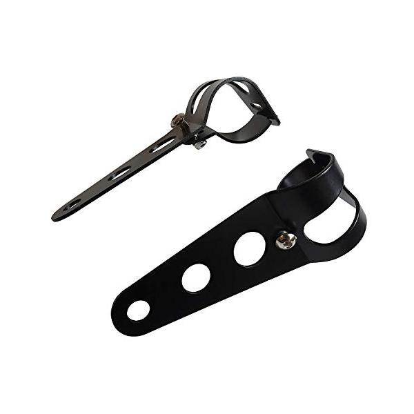 ヘッドライトステー2個セット、取付ボルトつきです。フロントフォーク直径30mm*40mmに取付可能です。ライト取付穴 10.5mm　 材質 スチール製汎用タイプのためサイズが合えば様々な車種に取付可能です。海外品のため輸送中にできた小キズな...