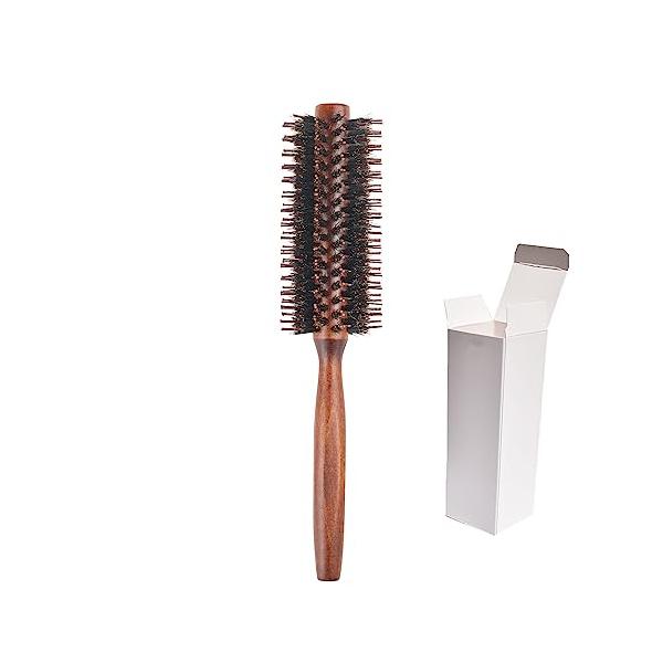 [360度ブラシ]：髪を巻き付けやすくブローやスタイリングに役立つロールブラシ。ドライヤーと合わせれば、ストレートもふんわりとしたボリュームのあるヘアスタイルも ロールブラシは巻き髪スタイルだけではなく、ストレートヘアにも適しています。ビュ...