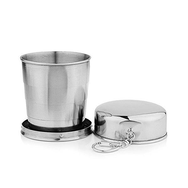 ステンレススチール折りたたみカップです。 5つ折りのデザインで 持ち運びが容易なポケットサイズ 漏れやさびはありません 水、ワイン、紅茶などに カラー：シルバー 材質：ステンレススチール 身長：55mm 口径：45mm ボトム直径：50mm...