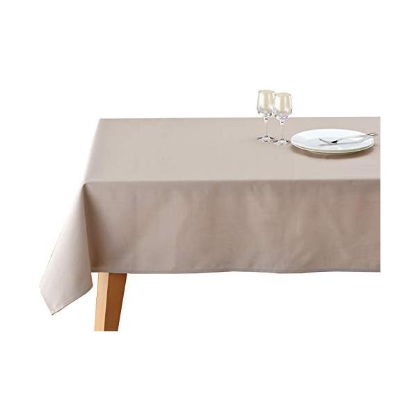 高品質テーブルクロス テーブルクロスのための生地を糸から織っているオリジナルの日本製テーブルクロスです。ナチュラル感のある天然素材の綿と洗濯をした時にシワになりにくいポリエステルの混紡糸を使用しております。麻のような風合いを出すためにところ...