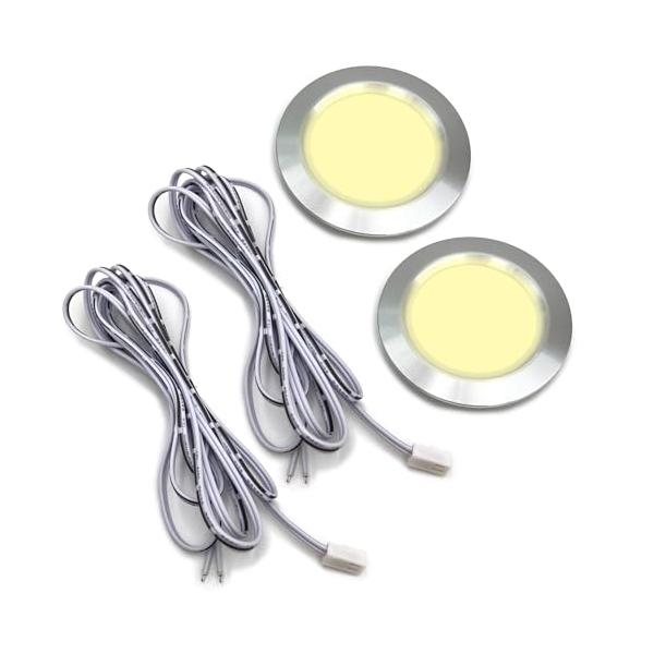 ダウンライト12Vは、6500Kの明るさで車内の足元照明に適しています。直径68mm、厚み14mm、ケーブル長さ2mで、暖色系のホワイト光を放ち、快適な照明環境を提供します。C12V対応のため、キャンピングカーなどの車内照明としても使用可能...