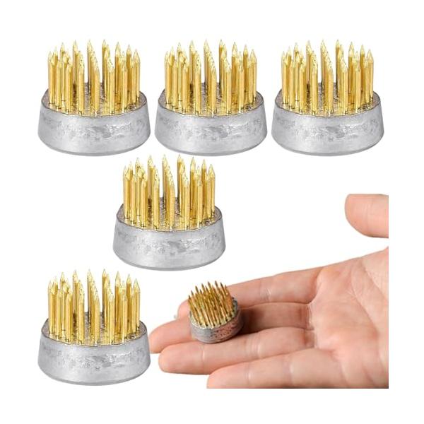 ミニ剣山5個セット 生け花やフラワーアレンジメントに最適 直径約2.3cmのミニ剣山です。空間の雰囲気を華やかに彩る一輪挿し。このミニ剣山は一輪挿しにも適しています。5個ございますので様々な場所に「侘び寂び」が表現された生け花をお飾りくださ...