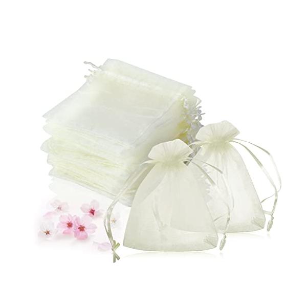 高品質 アイボリー色の通気性の良いオーガンジーで作って、丈夫で壊れにくいです。リボン二重での縫製もしっかりしていて、品の良いオーガンジー巾着袋です。サイズ：10*12* 高級感 キラキラでとても華やかなラッピング袋です。ネックレス、イアリン...