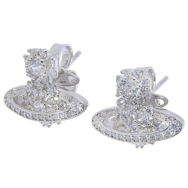 ヴィヴィアンウエストウッド/VIVIENNEWESTWOOD/ピアス/NARCISSA/EARRINGSアイコニックなオーブモチーフに贅沢に敷き詰められたジルコニアが輝きを放つピアス。繊細なデザインで、どんなスタイルにも魅力を添えてくれるお...