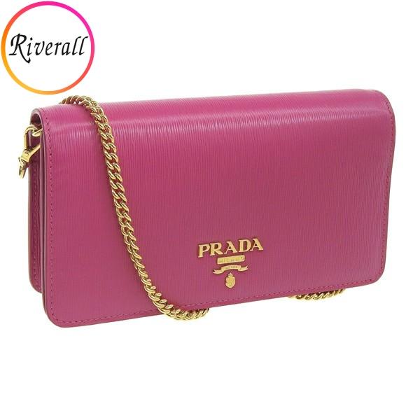 プラダ/PRADA/ショルダーバッグ鮮やかなカラーリングが目を惹くショルダーバッグ。スマホが入るサイズ感。クラッチとしても◎【ギフトにもおすすめです。】■品番：1DH044 VITELLO MOVE FUXIA ■サイズ：約高さ9.5×幅1...