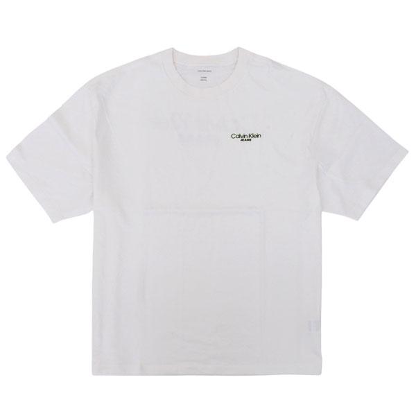 カルバンクライン/CALVINKLEIN/Tシャツ胸元のミニマルなロゴと背面のダイナミックなグラフィックが対照的な、クリーンなストリート感を象徴するアイテム。上質なコットン素材を使用しており、1枚で主役になるのはもちろん、ジャケットのインナ...