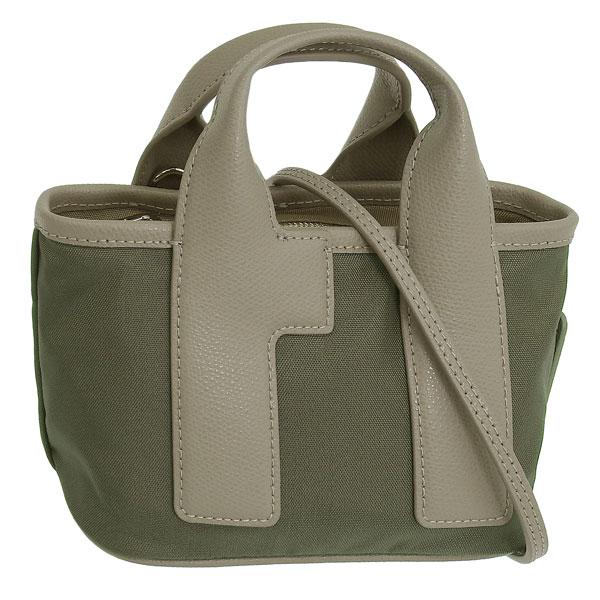 フルラ/FURLA/ショルダーバッグ/FURLA/PIUMA上品なカラーリングが目を引くショルダーバッグ。気軽に持てるコンパクトなサイズ感でデイリーにもぴったり◎【ギフトにもおすすめです。】 ■品番：WE00619BX30503183S  ...
