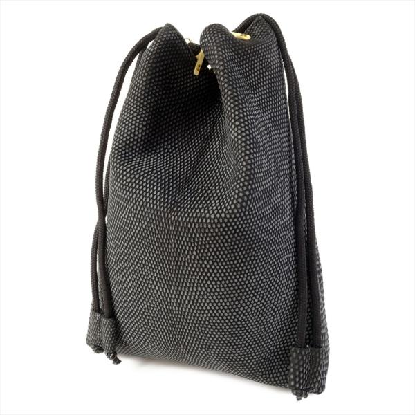 実寸サイズ：横19×高さ25×マチ約4cm（底部採寸）素材：リアルリザードレザー　トカゲ革色：ブルーグレー　ダークグレー　灰色　マット仕上げ※若干青みのあるグレーカラーです仕様：内ポケット×1付属品：なしこちらは新品のお品です。※天然皮革を...