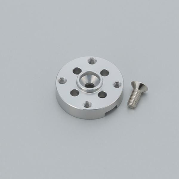 Iカット型出力軸用のアルミ製サーボホーンです。このパーツを使用することで、出力軸にフレームを固定できるようになります。＜セット内容＞　●ホーン本体　×1　●M3-8皿ホーン止めビス　×1＜材質＞　●アルミ＜対応機種＞　●KRS-6100シリ...