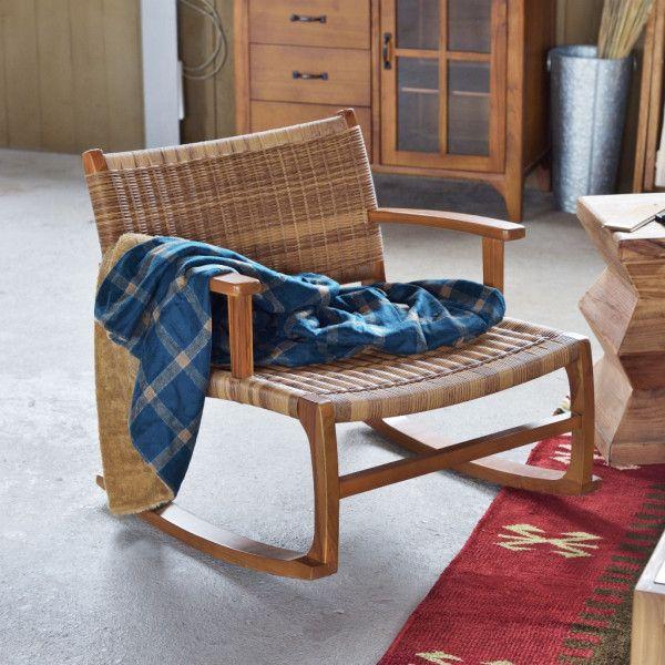 **サイズ（単位mm）**-  幅 590 奥行き 650 高さ 590 座高 360＊若干の誤差は御了承下さい。**主な素材**- チーク（ラッカー塗装）- ポリエチレン**特記事項**- 送料無料- 天然素材のため色味や模様に個体差があ...