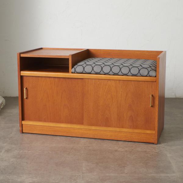 **サイズ（単位mm）**-  幅 875 奥行き 395 高さ 515 座高 460＊若干の誤差は御了承下さい。**主な素材**- チーク- ファブリック(ミナペルホネン タンバリン)**特記事項**- 座面張地: 新しく張替えております...