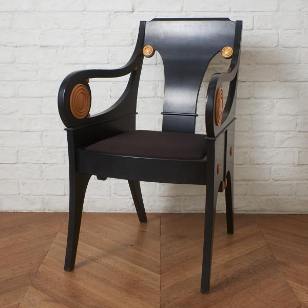 **サイズ（単位mm）**-  幅 530 奥行き 630 高さ 870 座高 440 肘高 680＊若干の誤差は御了承下さい。**主な素材**- 天然木- ファブリック**特記事項**- 欠けやキズがあります。- 商品コンディションは詳細...