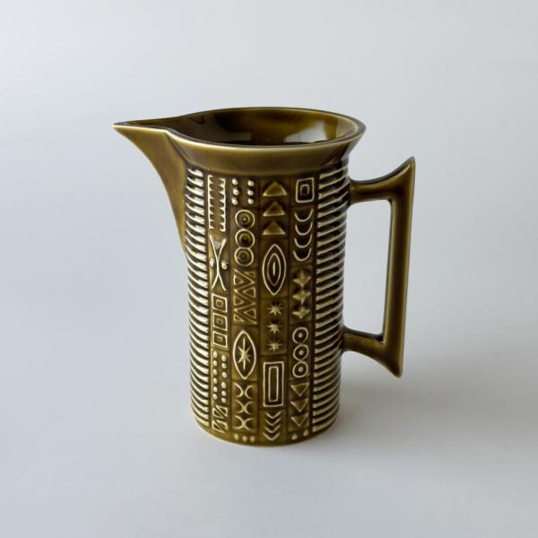 **サイズ（単位mm）**-  幅 120 奥行き 80 高さ 125＊若干の誤差は御了承下さい。**主な素材**- 陶器**特記事項**- ミルクジャグ1点の販売です。- 写真内のその他の備品は含まれません。- 貫入があります。(陶磁器が...