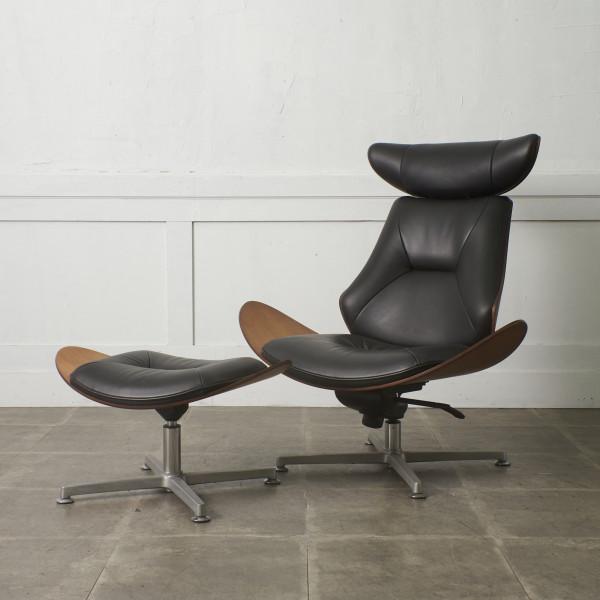 **サイズ（単位mm）**- チェア  幅 960 奥行き 830 高さ 1030 座高 400 肘高(座面の端） 505- オットマン  幅 720 奥行き 480 高さ 405 座高 365＊若干の誤差は御了承下さい。**主な素材**-...