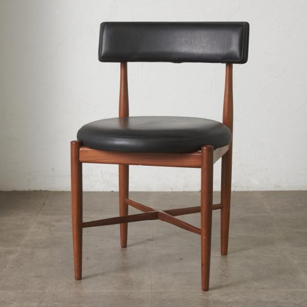 **サイズ（単位mm）**-  幅 495 奥行き 490 高さ 765 座高 470＊若干の誤差は御了承下さい。**主な素材**- チーク- 張り地:合成皮革**特記事項**- 座面に若干のへたりがあります。- 商品コンディションは詳細画...