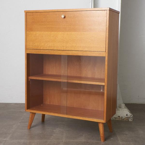 **サイズ（単位mm）**-  幅 765 奥行き 325-620(天板展開時) 高さ 1060  - 椅子置きスペース  幅 720 奥行き 310 床から天板下までの高さ 725＊若干の誤差は御了承下さい。**主な素材**- オーク**...