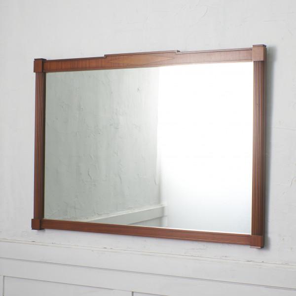 **サイズ（単位mm）**-  幅 860 奥行き 50 高さ 1200＊若干の誤差は御了承下さい。**主な素材**- マホガニー**特記事項**- 定価:143,000円(税込)- 壁面設置用ビスは付属致しません。- 欠けやシミがあります...