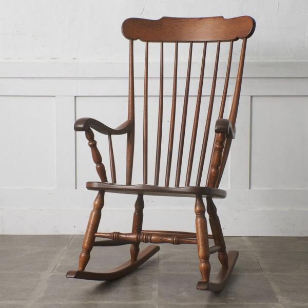 **サイズ（単位mm）**-  幅 620 奥行き 830 高さ 1125 座高 430 肘高 670＊若干の誤差は御了承下さい。**主な素材**- オーク無垢材**特記事項**- 商品コンディションは詳細画像にて必ずご確認お願いします。 ...