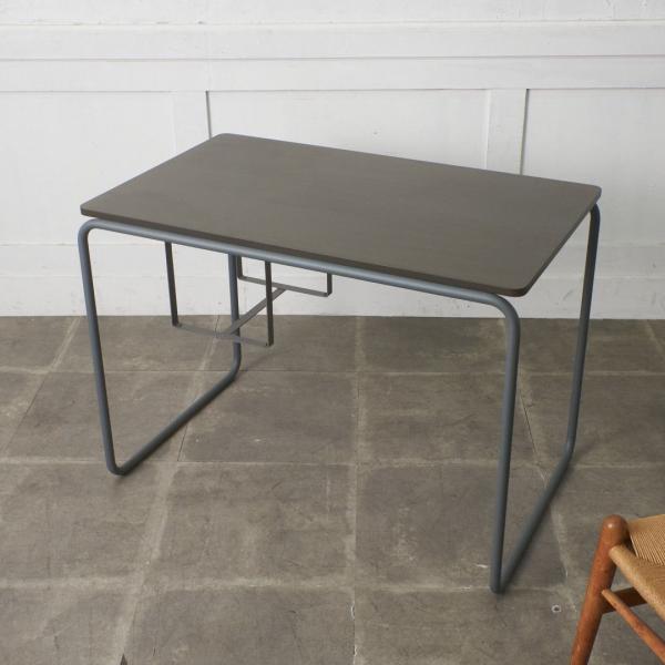 **サイズ（単位mm）**-  幅 1005 奥行き 625 高さ 725  - 棚間スペース  幅 275 奥行き 340 高さ 370＊若干の誤差は御了承下さい。**主な素材**- 天板:MDF- フレーム:スチール**特記事項**- ...