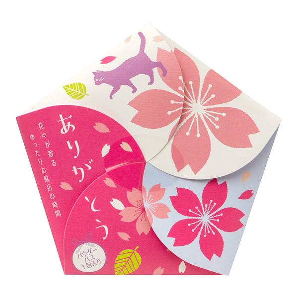 花々が香るゆったりお風呂の時間。感謝の気持ちと安らぎを届けます。保湿成分としてヒアルロン酸、セラミド、それぞれのお花のエキスを配合しています。[ヤマザクラ]保湿成分サトザクラ花エキス配合でみずみずしい素肌へそよ風に揺れる山桜の香り乳桃色のに...