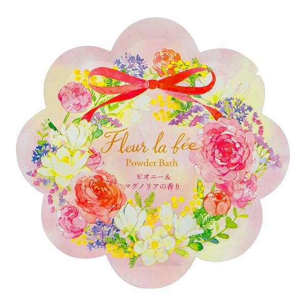 お花型のパッケージに入ったパウダーバス。うるおい成分ハチミツエキス配合のパウダーバスでうるおいのある素肌に。[ピオニー＆マグノリア]クリアピンクの湯色■販売元／チャーリー■ブランド／フルールラフェ Fleur Lafee■内容量／40g■成...
