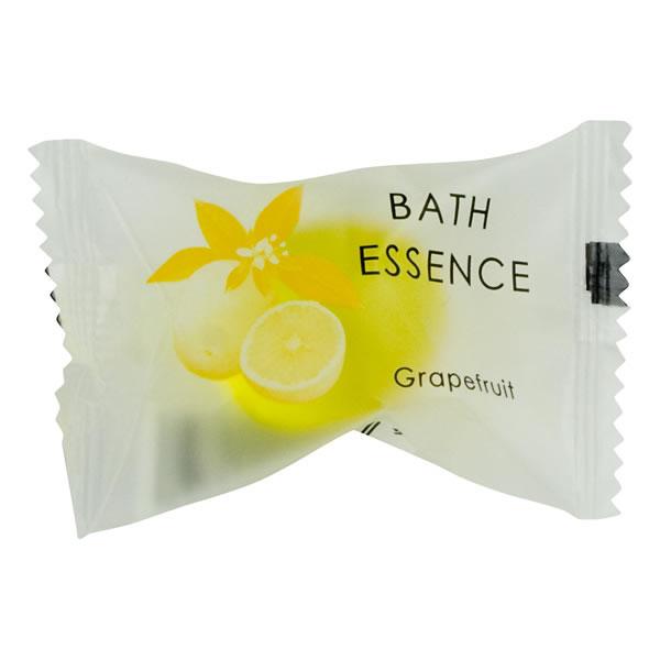 植物の葉や花、果実などから抽出されるエッセンシャルオイルやエキスをとりいれた入浴料です。お風呂に入れると、カプセルが溶けて乳白色のお湯になり、やさしい香りが広がります。■販売元／ジーピークリエイト■ブランド／パトモス Patmos■内容量／...