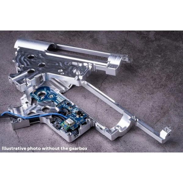 【発売日：2025年07月14日】東京マルイ　次世代Ver.2ギアボックスのスイッチと置き換えて使用するドロップイン型のETU(Electronic Trigger Unit)です。こちらはバッファーチューブ側に配線の出る後方配線になります...