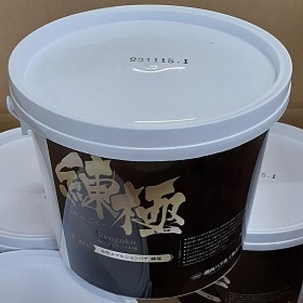 関西パテ史上最高の新感覚内部厚付け用エマルション系パテ。厚付けパテでありながら、かつてない滑らかさで塗布時の伸びがよいです。【特徴】滑らかで伸びが良好。研磨しやすく仕上がりもきめ細やか。一発仕上げ可能。【用途】石膏ボード目地処理及びその他、...