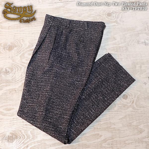 ★限りなくブラックに近い色合いのダークネイビーカラーの、２プリーツ・ネップパンツです。★生地には少量のラメ糸が織り込まれており、光に反射した時にさり気なく輝きを放ち、大人の色気を感じさます。★生地はポリエステル素材で、オールシーズン着用可能...