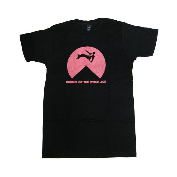 QUEENS OF THE STONE AGE クイーンズ・オブ・ザ・ストーン・エイジ公認の正規品 Sサイズ　身幅約45cm 着丈約69m Mサイズ　身幅約49cm 着丈約72cmLサイズ　身幅約54cm 着丈約73cm ※ご注意当店の商品...