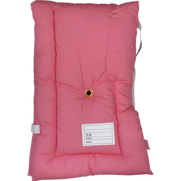 普段はクッション座布団、通学のヘルメット代わりに、地震の時は防災頭巾として、防災クッションです。平ゴム付きで椅子に固定できます。※内側生地の色は変更になる場合があります。あらかじめご了承ください。耳穴つき。■素材側地：綿100%中わた：ポリ...