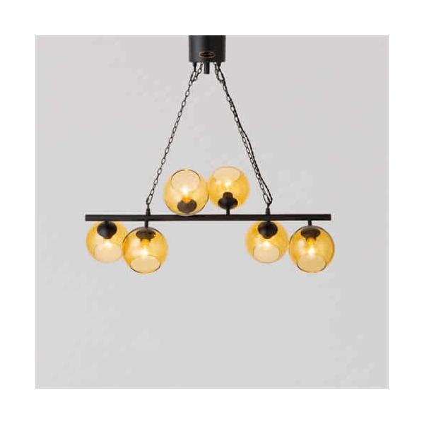 6つのガラスシェードが四方を照らすダイナミックなペンダントランプ。リビング向け人気商品MOON6のテイストを生かし、ダイニングシーンにも使いやすい形状となりました。丸みを帯びたガラスシェードと直線的なフォルムのコントラストが新しいヨーロッパ...