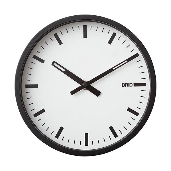 海外の駅や公共施設で使われている時計をイメージして、シンプルに BK / WHカラーのみを使ってフレームには WOOD(木材)を使い BLACK FRAME に仕上げました。 木に対してブラックカラーを施す事でスチール(鉄)のフレームには表...