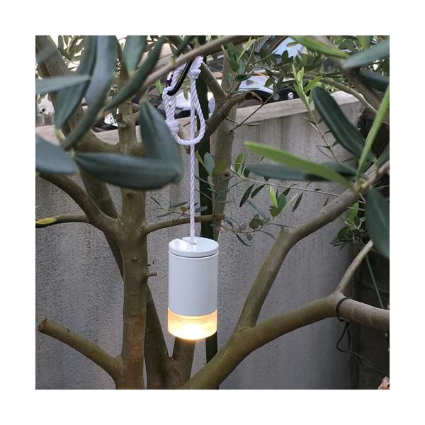 〔シェード〕〔ソケット〕と、各パーツを選んで組み合わせられる〔GENERAL〕シリーズ〔D.I.Y. SUPPLY〕照明シリーズ。アウトドアやキャンプでも使えるソケットとして、家の中で読書灯や懐中電灯にも。多くのシーンでご愛用いただける新し...