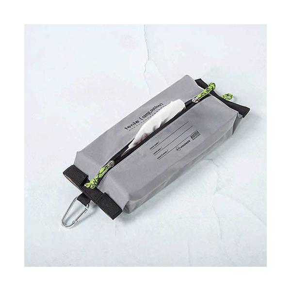 撥水効果のある軽量な反射生地を全面に使用したRefrectionシリーズ。左右についたベルクロ部分で開閉し、ボックスティッシュやリフィルティッシュを収納、トップのファスナー部分を開けて使用します。ティッシュペーパーの場合は、ファスナーの口を...