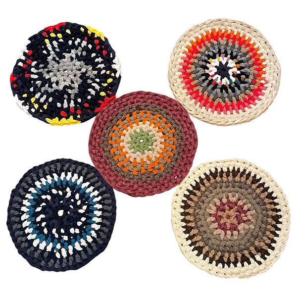 『Re:SockMat by challenged Products』靴下を製造すると必ず出る輪っかの端切れを「指編み」という技法で編んだマットブランド。靴下の端切れも靴下の産地、奈良県の広陵町の物を使用。生産はしょうがい者さんが手編みして...