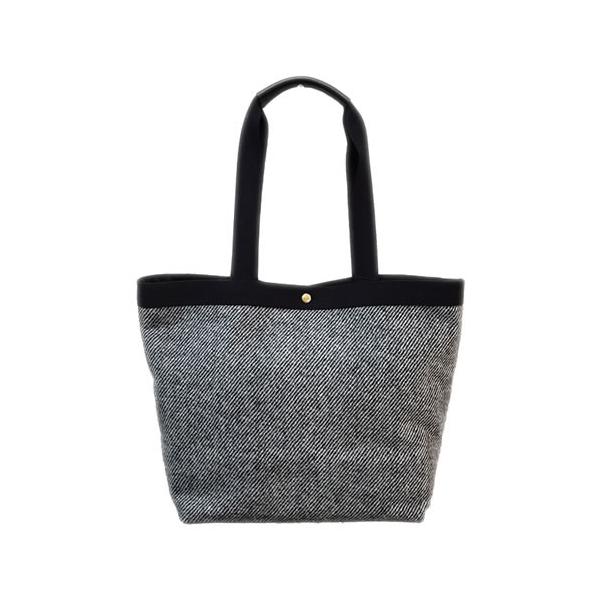 ハリスツイードリミテッドエディションモデルのスクエアトート。サイズ；W 30 × H 31 × D16.5 cm素材：毛生産国：日本（ハリスツイード生地スコットランド製）