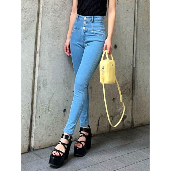 EMODA ELDER NUDE High Waist Denimエモダ ELDER ヌードハイウエストデニム【EMODA(エモダ)】女性の「オシャレを楽しみたい」という気持ちに答えられるハイセンスでもありリアルクローズでもあるブランド、そ...