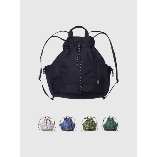 KiU マルチ ウェイ ドローストリング バッグキウ MULTI WAY DRW BAGショルダー紐を取り外すことができ、バックパック・トート・ショルダーとして使える3WAY仕様の高機能バッグ。前面にはファスナーポケット付きですぐに取り出し...