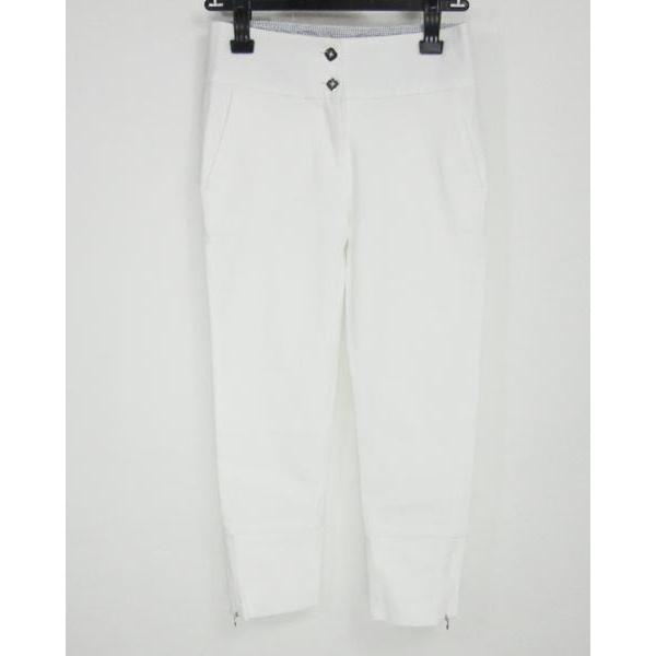 ブレビノアール　Brebis Noir　白　パンツ 38　≫　鹿の子のコットン素材の美シルエットパンツ。白のパンツはコーデにプラスするだけで爽やかな印象に。裾のジップアップで雰囲気を変える事ができます。ウエストのスクエアボタンもさり気なくポ...
