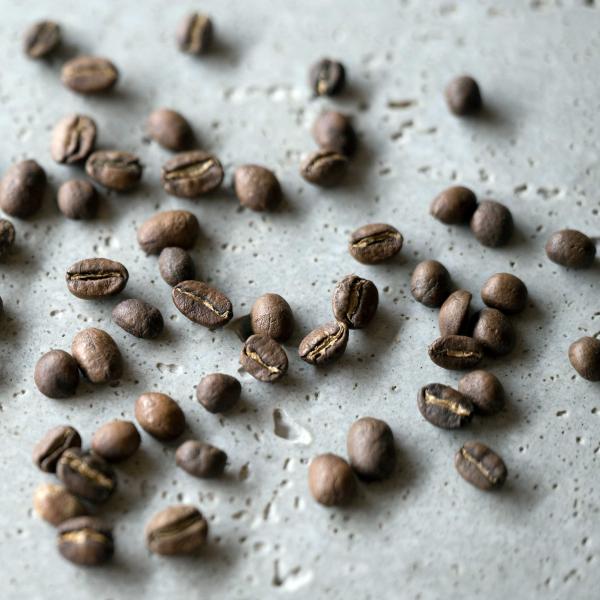 ODEコーヒーの浅煎りブレンドコーヒー El Guapo 200g「味の広がりを楽しめるブレンド」長い時間をかけ厳選された３カ国のオーガニック珈琲ブレンド！東ティモール、エチオピア、コロンビア 豆の3種類をブレンドした中浅煎り珈琲です。エチ...