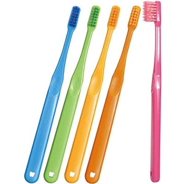 ●商品名前：　Ci PRO PLUS スパイラルMふつう5本入 ●商品説明：　・きもちいいけどしっかり磨けるスパイラル毛採用。 やわらかいけどコシがあり毛先磨きができます。・らせん状のエッジが、歯面の歯垢をからめて落とします。・毛のサイドで...