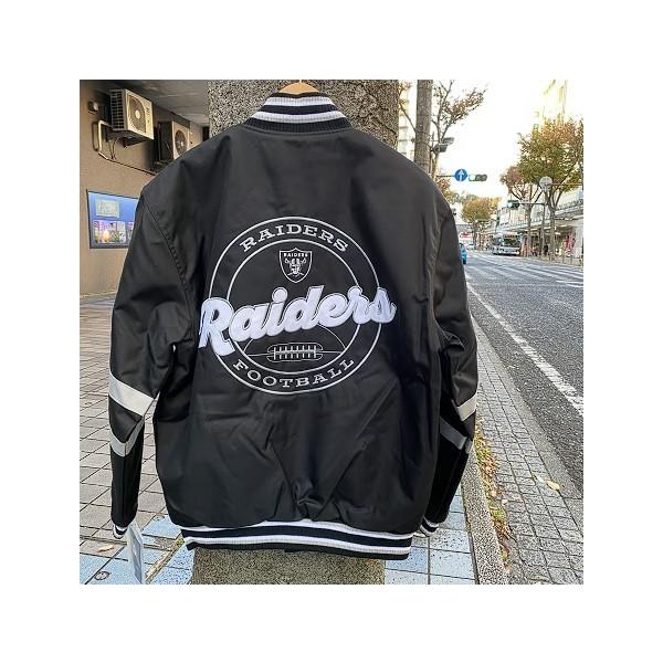 JH DESIGN×TEAM APPAREL【LAS VEGAS RAIDERS POLY TWILL VARSITY JACKET 】【…商品説明…】・NFL公式パートナーのスタジアムジャンパー・チームカラーで構成されたデザイン・背中、両...