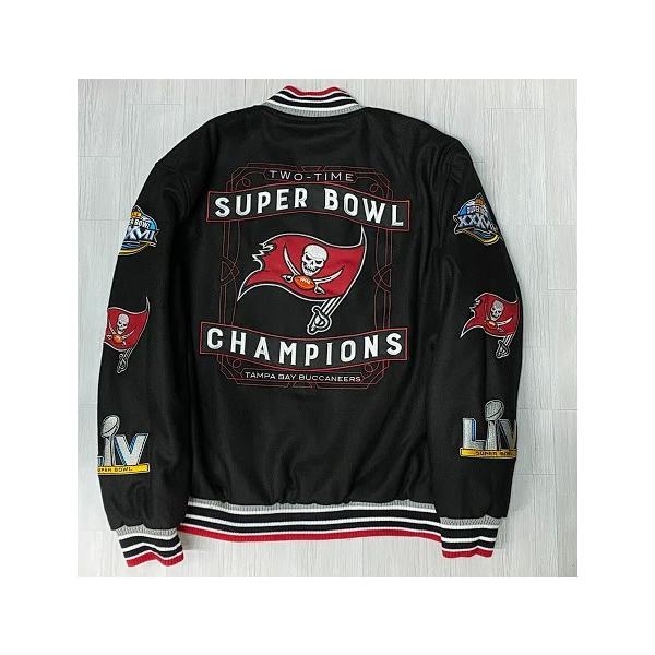 【…商品説明…】・新品/未使用/USA正規品/タグ付き・絶大な人気を誇るスポーツライセンスウェアブランド【JH Design】・栄光の歴史が刻まれた限定NFLスーパーボウルチャンピオンズ仕様・TPOに合わせて選べるリバーシブルスタジアムジャ...