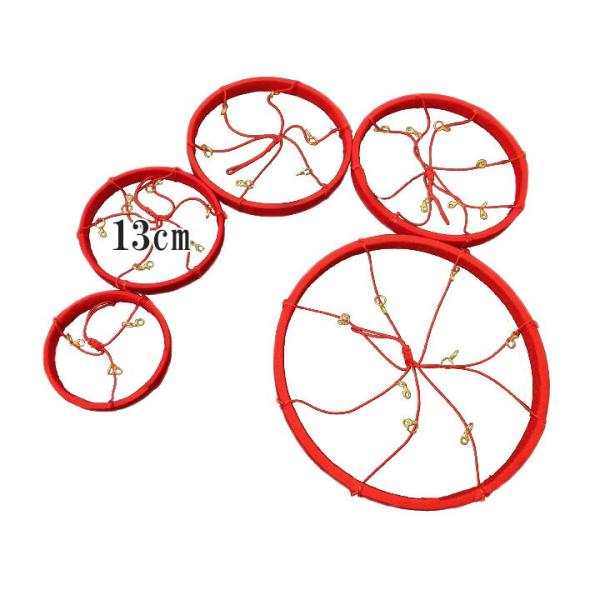 つるし雛用 縮緬 ちりめん リング 完成品 金具付き ２番 直径１３ｃｍ　赤 TR-600-13R d d793●寸法直径　：１３cm高さ　：１.５cm取り付け部分：６箇所●素材・材質化繊　ちりめん　留め具：金属●状態完成品新品のキレイなお...