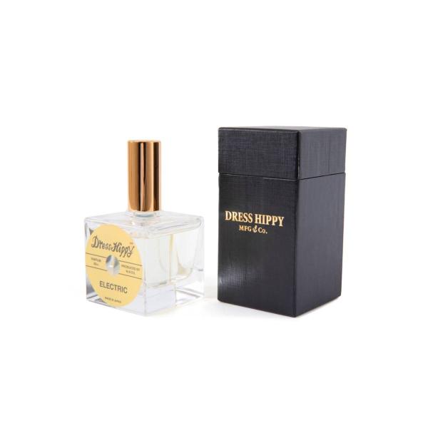 DRESS HIPPYよりDH-PERFUMEがリリース。即完売が予想されるDRESS HIPPYの香水。売り切れた際は再入荷に時間がかかりますのでお早目のお買い求めをお願い致します。○ELECTRICオレンジフラワー、ベルガモットをトップ...